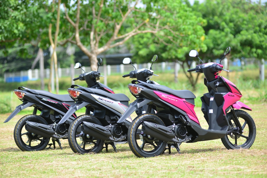 InsideRACING 2018 Suzuki Skydrive Sport Ride Review : New Fashion Scooter