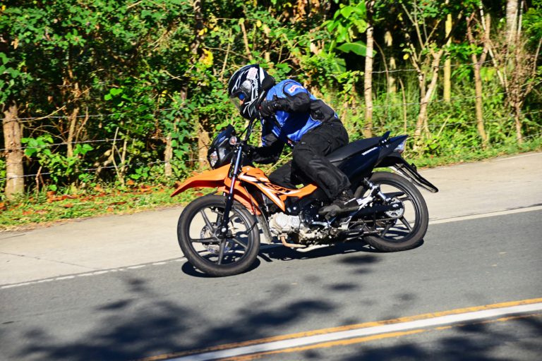 InsideRACING 2018 Honda XRM Ride Review