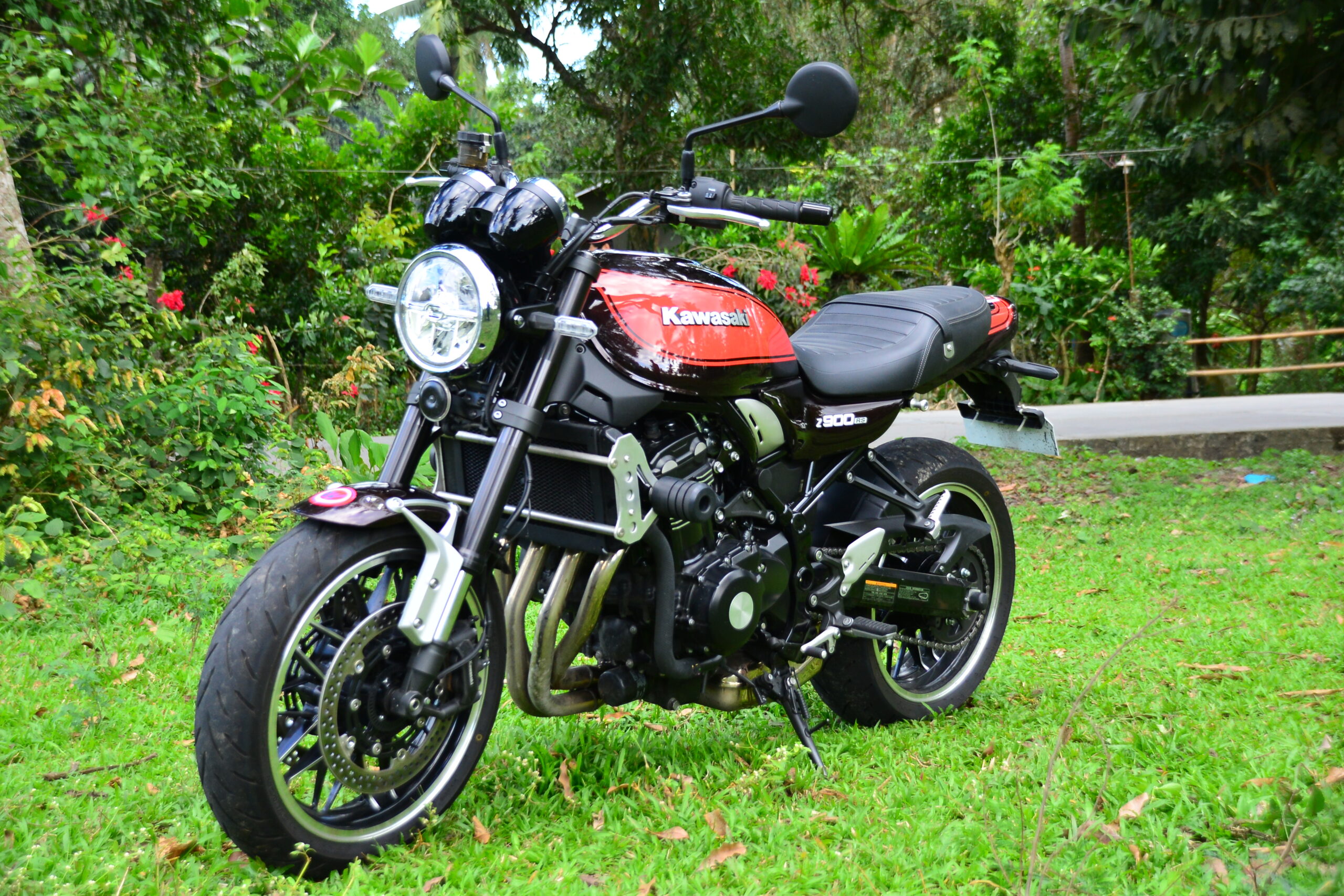 InsideRACING KAWASAKI Z900: Back to the ‘70s with this Modern Retro