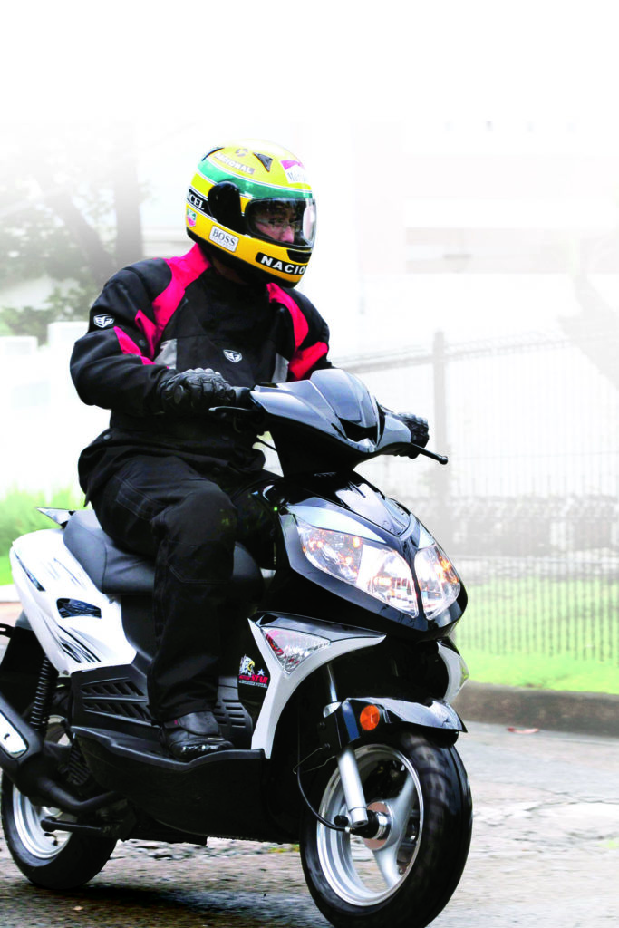 InsideRACING 2009 Motorstar Hawk 150R Ride Review: New Personality