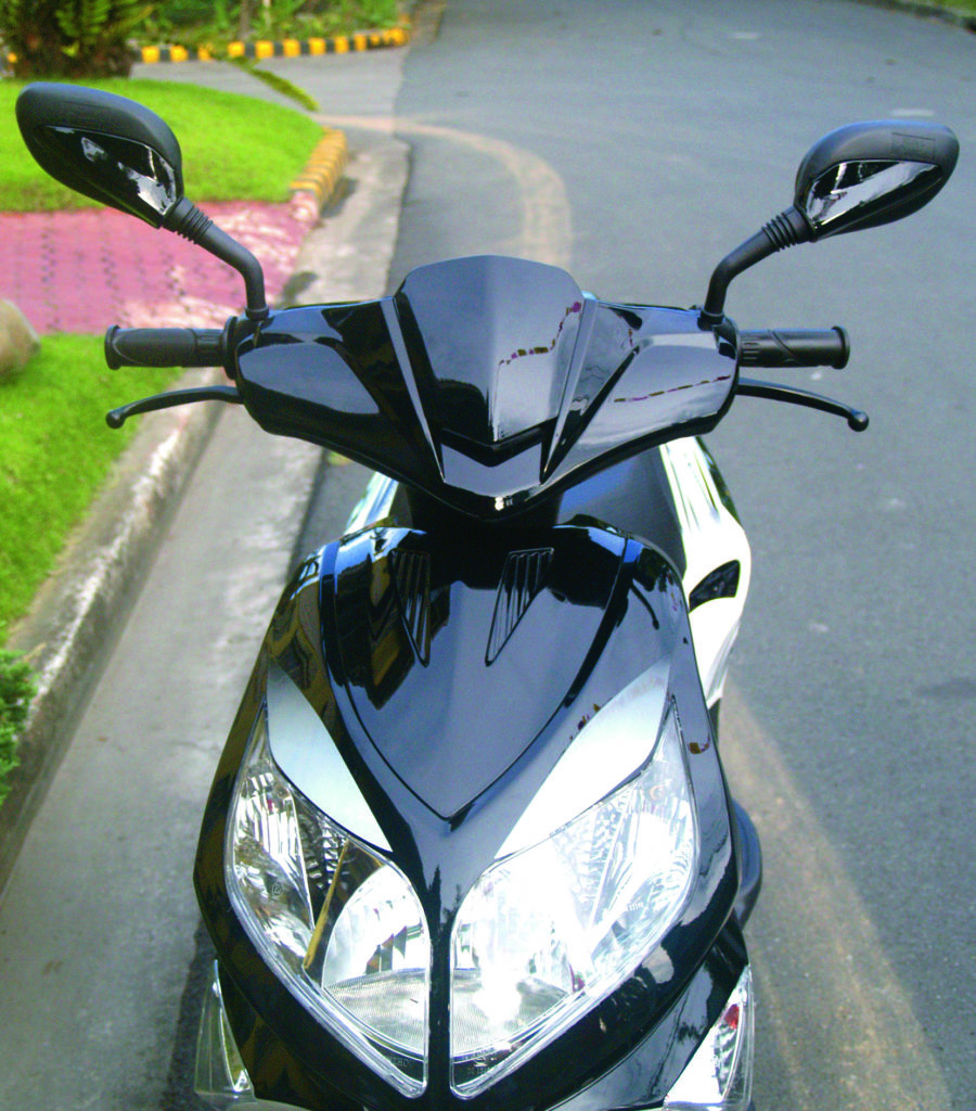 InsideRACING 2009 Motorstar Hawk 150R Ride Review: New Personality