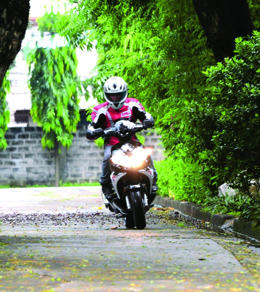 InsideRACING 2009 Motorstar Hawk 150R Ride Review: New Personality