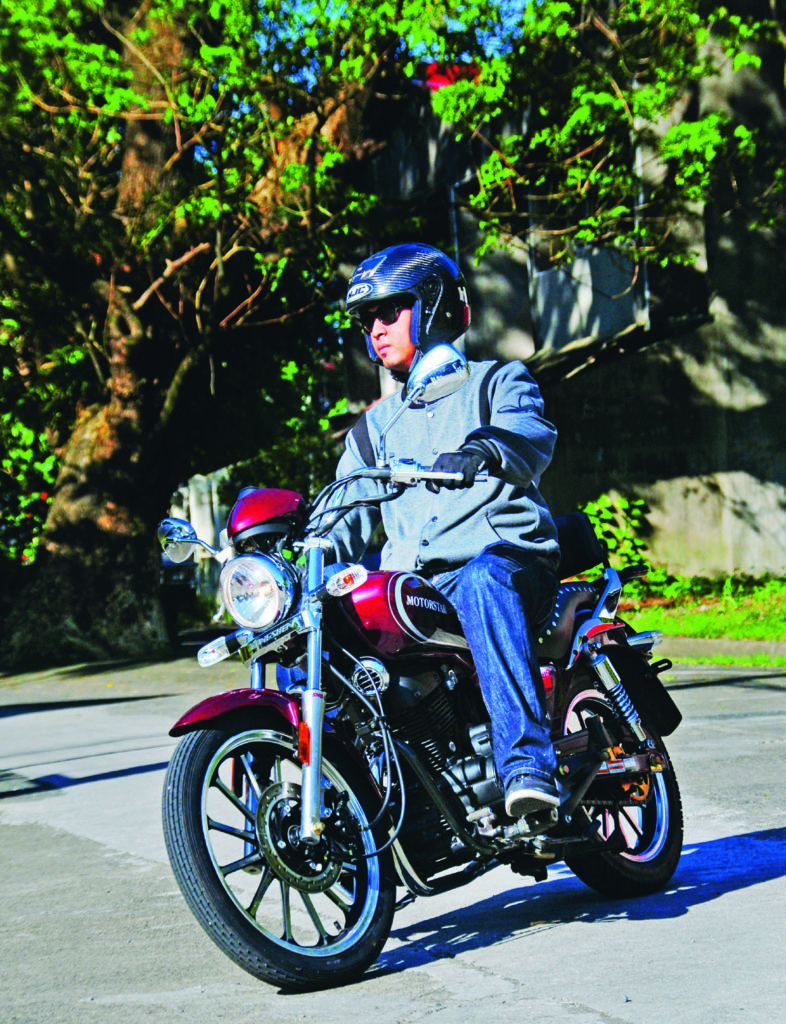 InsideRACING 2012 Motorstar IQ 155Z Ride Review: The Humble Easy Rider