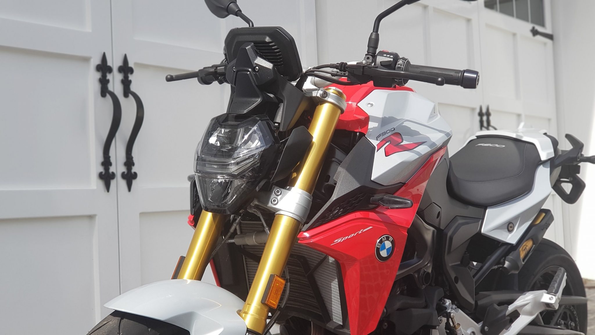 InsideRACING 2020 BMW F900 R Sport First Ride Review