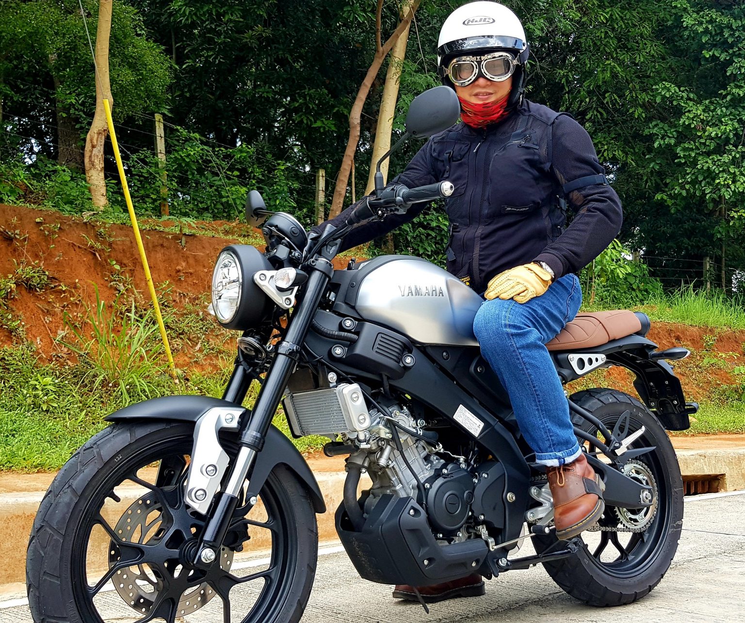 InsideRACING 2020 Yamaha XSR155 First Ride Review: Stock pa lang, Gwapo ...