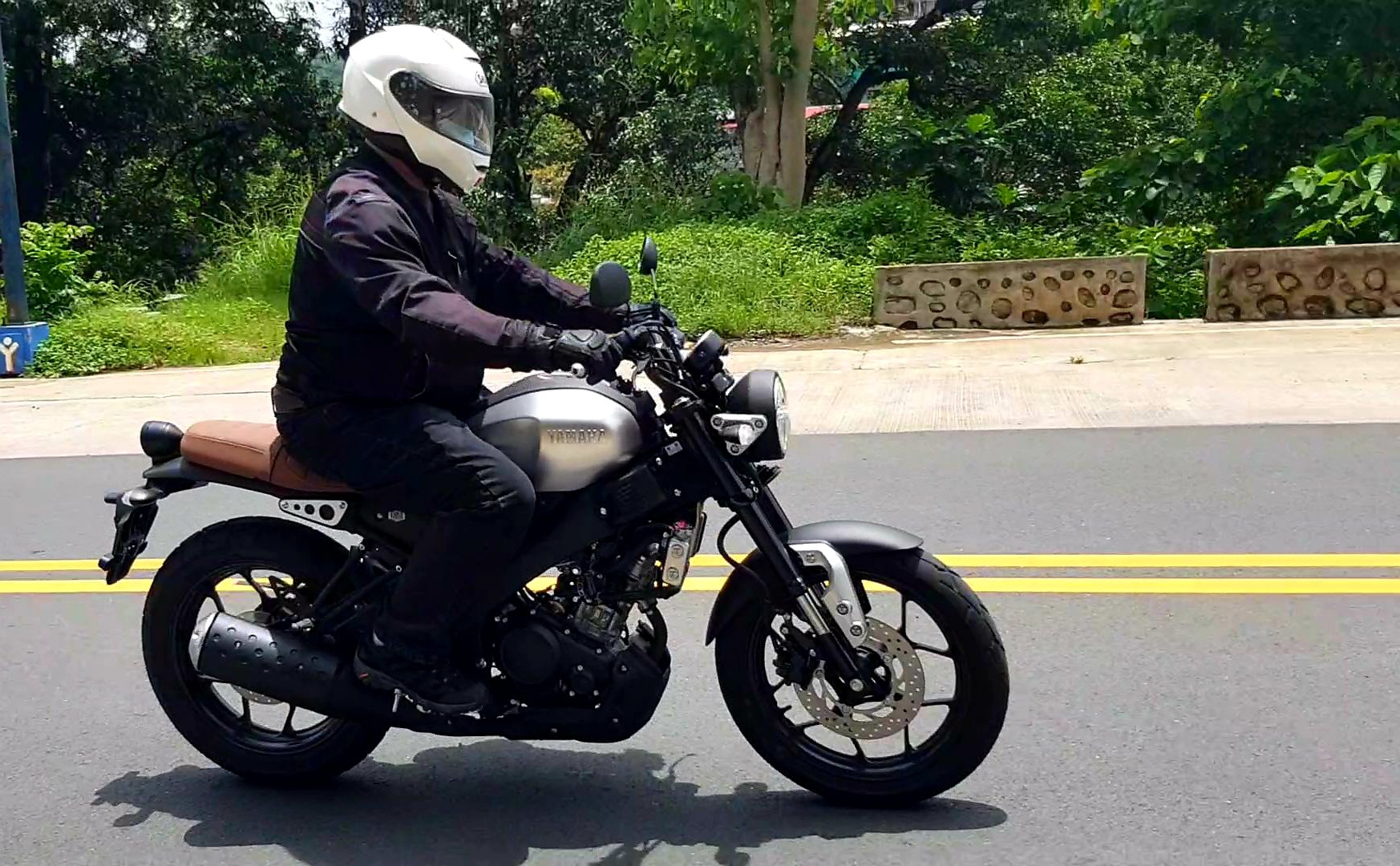 2020 Yamaha XSR155 First Ride Review: Stock pa lang, Gwapo at Astig na ...