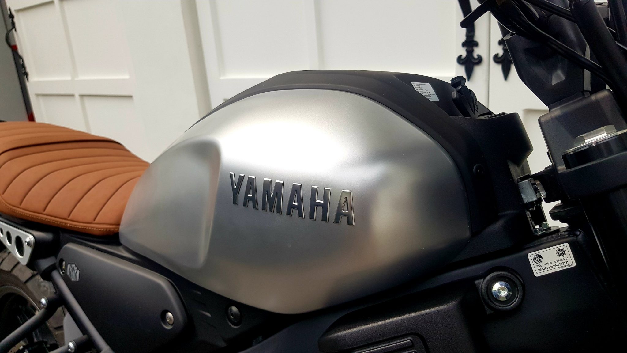 InsideRACING 2020 Yamaha XSR155 First Ride Review: Stock pa lang, Gwapo ...