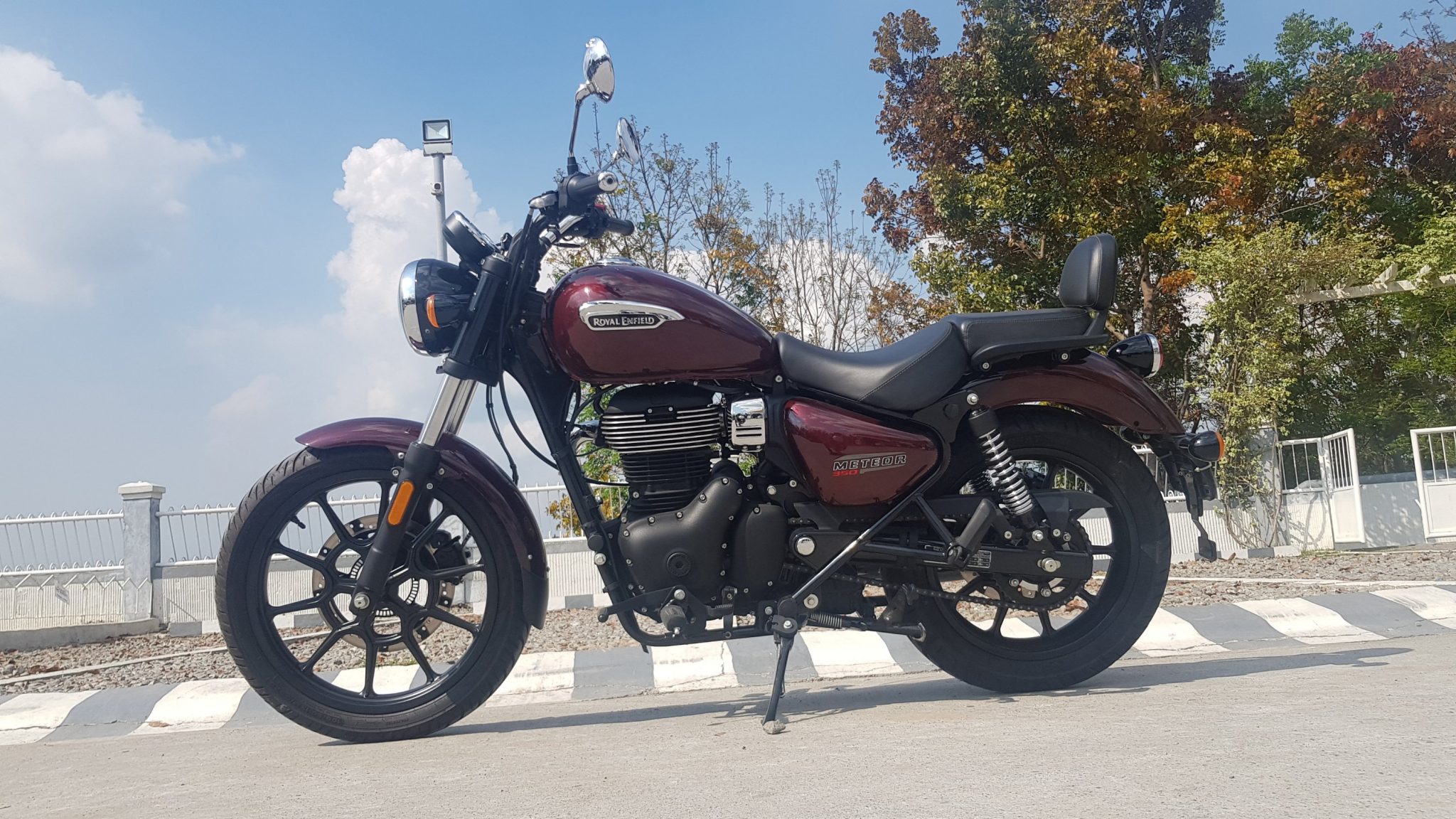 Insideracing 2021 Royal Enfield Meteor 350 First Ride Review
