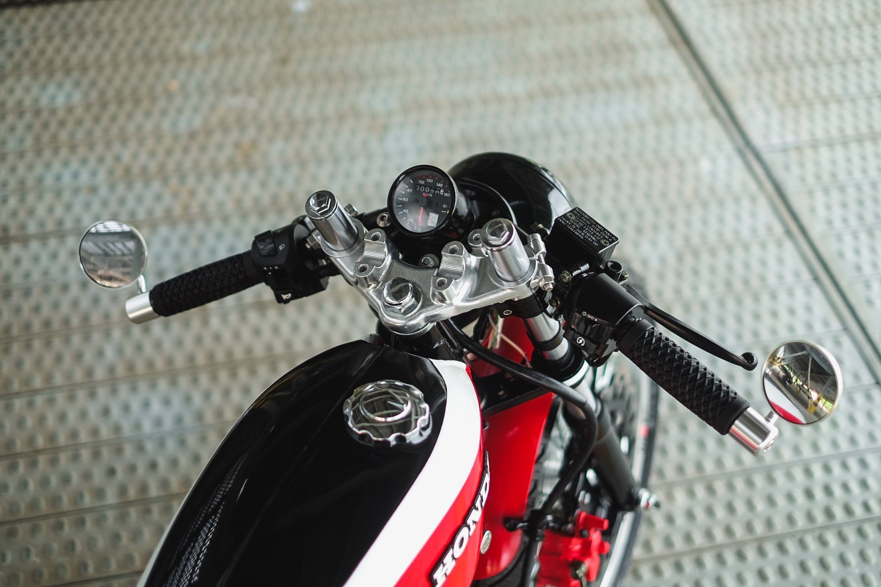 InsideRACING La Garahe Custom’s “The Cola Project” TMX 125