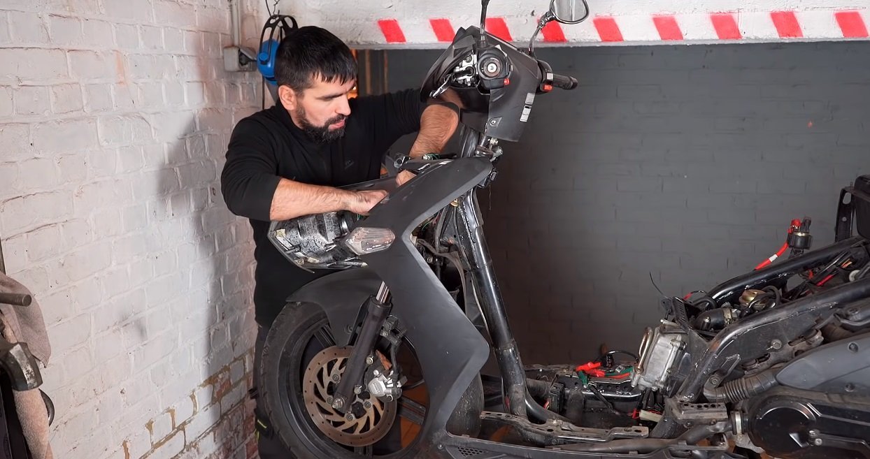 InsideRACING The ultimate 125cc scooter modification project