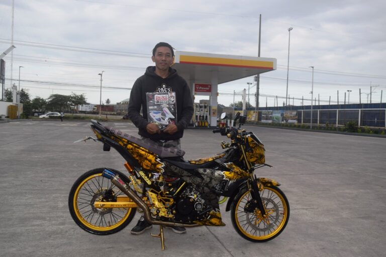 InsideRACING Skull and Chain-Themed Suzuki Raider 150 Fi