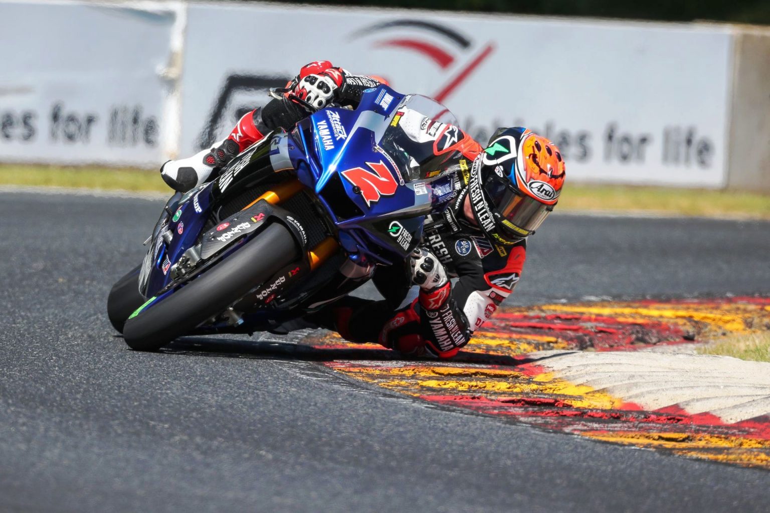 InsideRACING Gagne Takes Over Championship Lead with Fourth-Straight Win