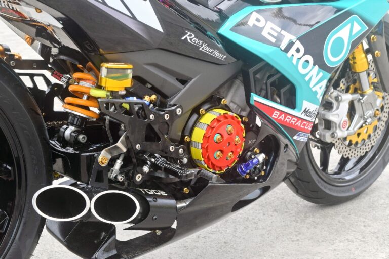InsideRACING Petronas MotoGP-inspired Yamaha Sniper 150