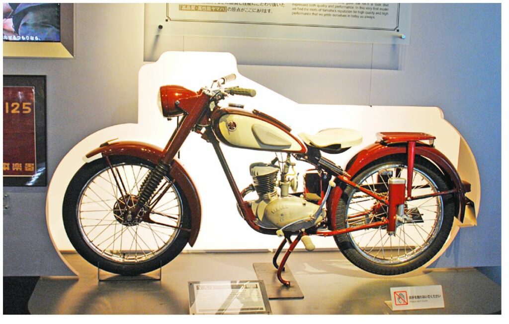 InsideRACING Yamaha Communication Plaza
