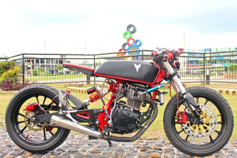 InsideRACING Motorstar MSX 150 Turned into a Café Racer
