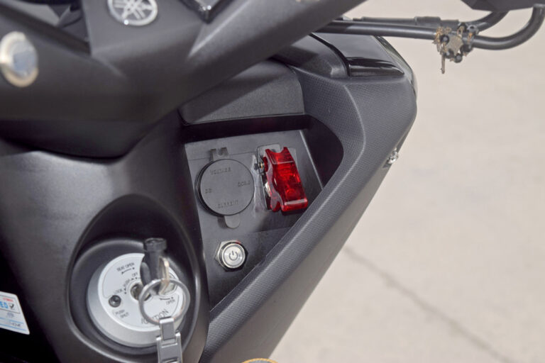 InsideRACING Japanese VIP Concept Stance Yamaha NMAX