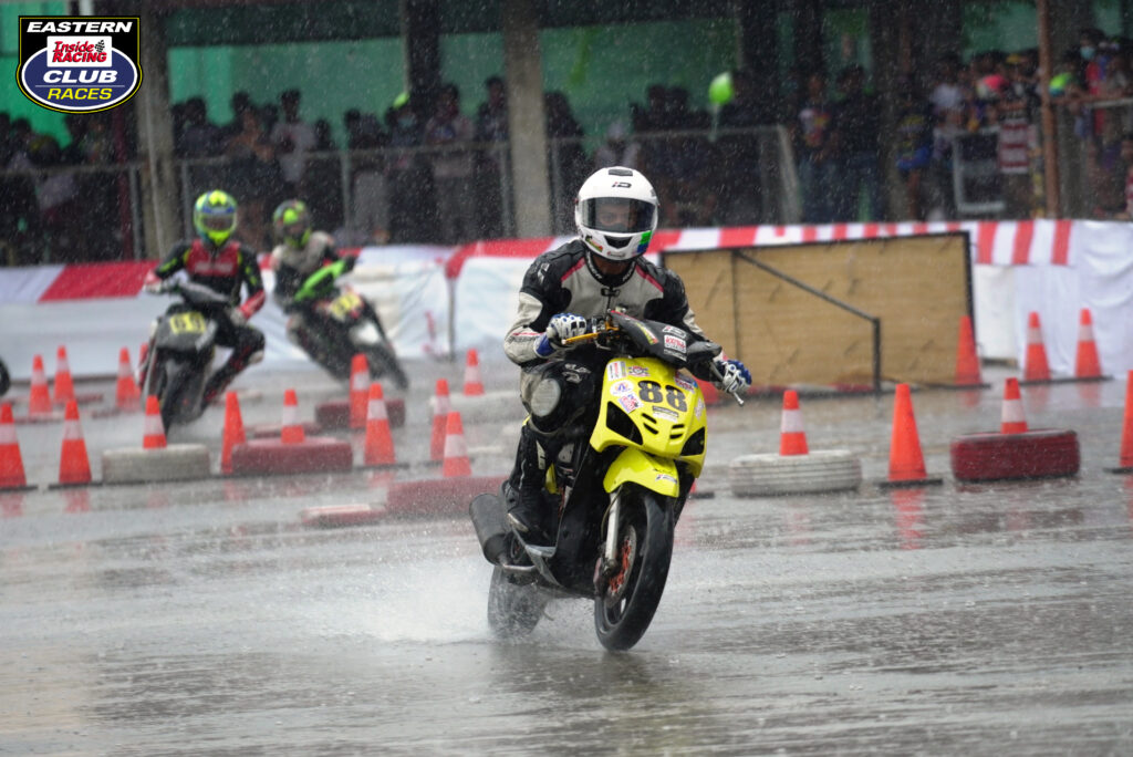 InsideRACING Eastern IR Club Races Round 4 – Arkinians 2 Fast Club Race