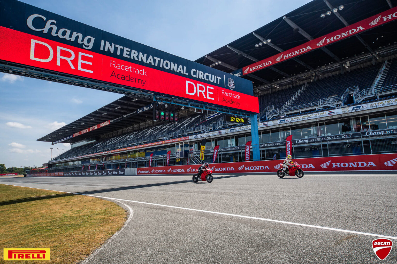 InsideRACING Ducati Concludes One of the Largest DRE Racetrack Academy ...