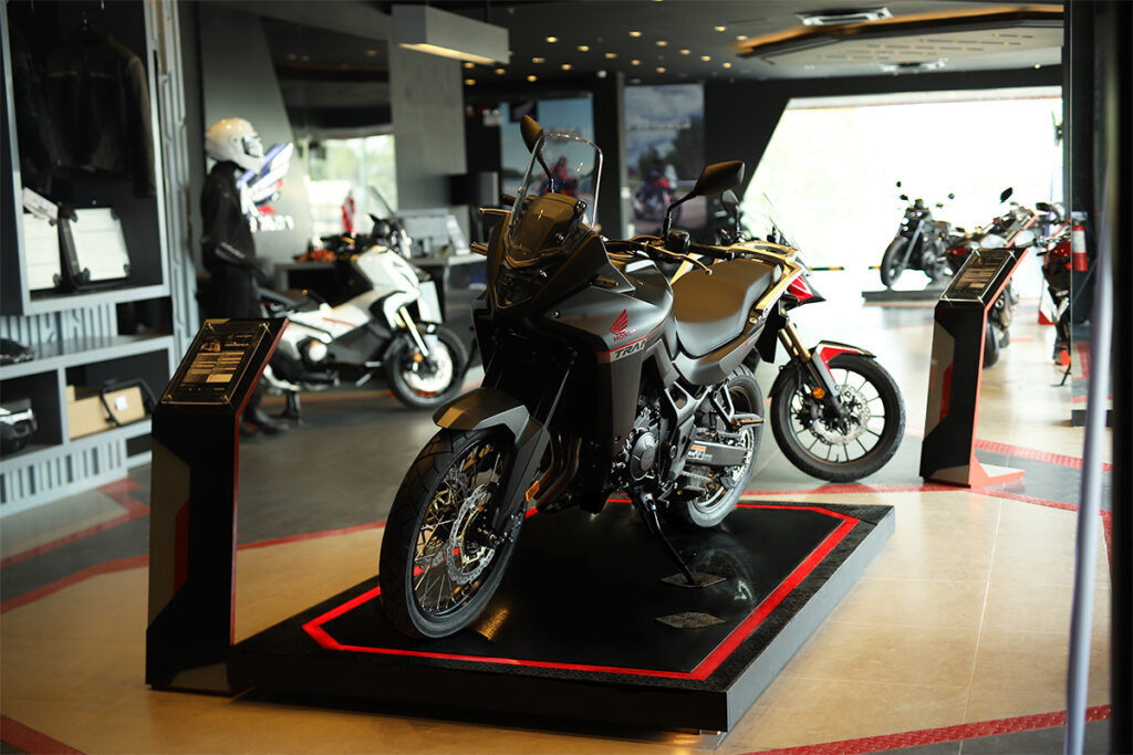 InsideRACING Honda Unveils One-Stop-Shop with Grand Opening of Honda ...