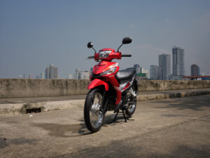 InsideRACING Suzuki Smash Fi: Style and Quality without Compromising ...