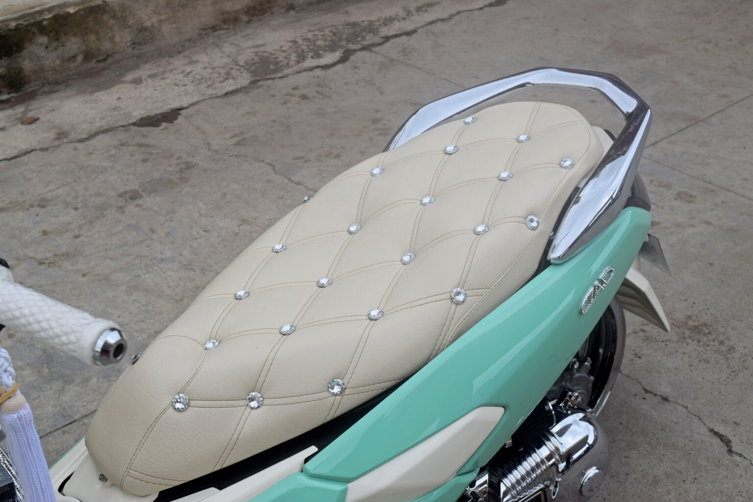 InsideRACING ZHAI V2: Stance VIP Concept Yamaha NMAX Show Scoot from Cebu