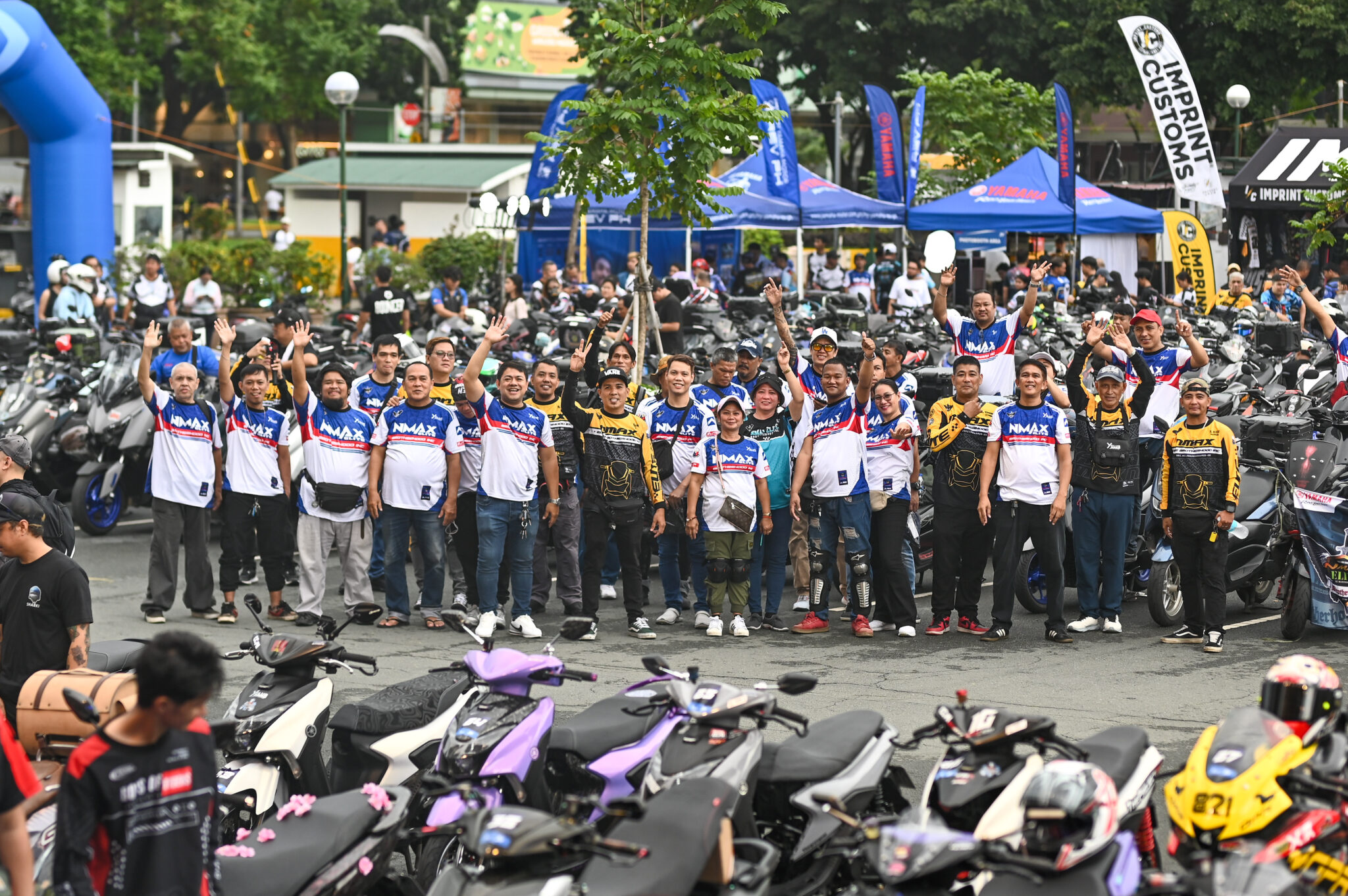 InsideRACING 2025 Mio Gravis: Smarter Style for the Sensible Rider