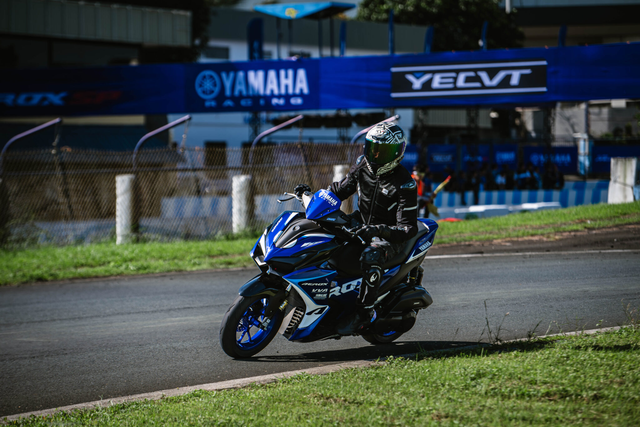 InsideRACING Thai Concept Drag Bike Honda Wave 100